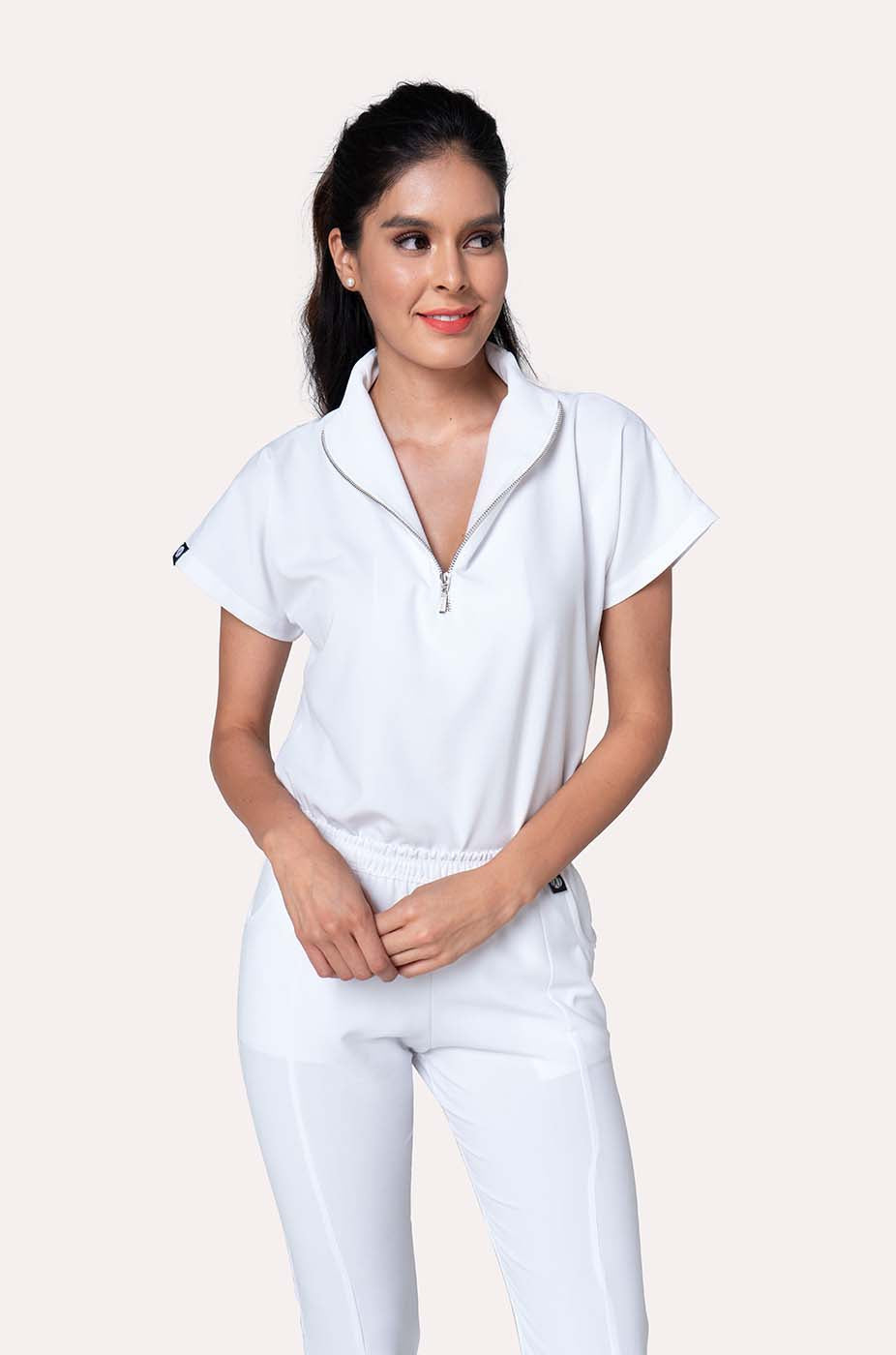 VICTORY WHITE SCRUBS – WORK & CHILL UK